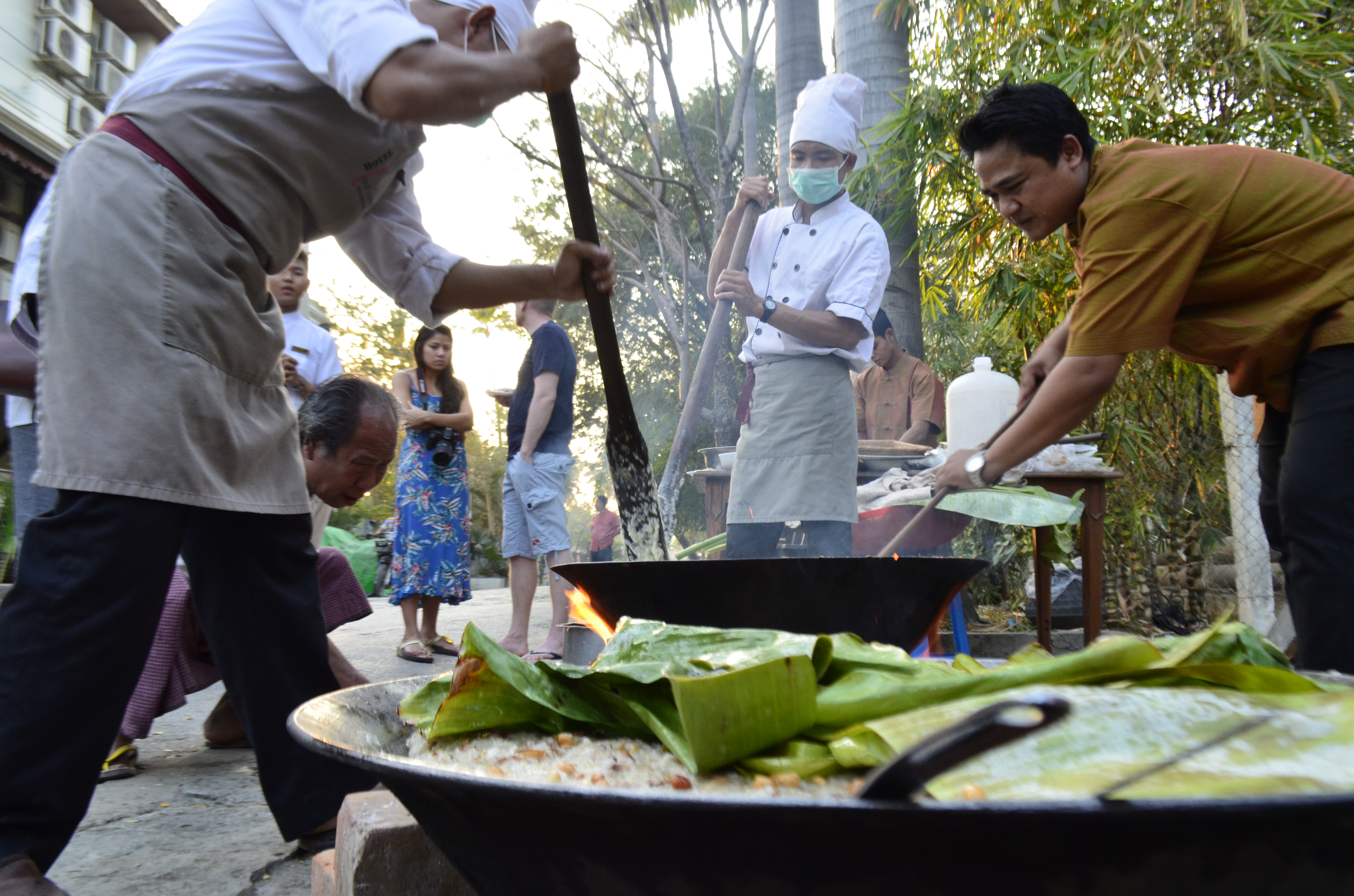 Tapoutwe(Tabodwe), Festival of Hta-ma-nae(Glutinous Rice) - Hotel by ...
